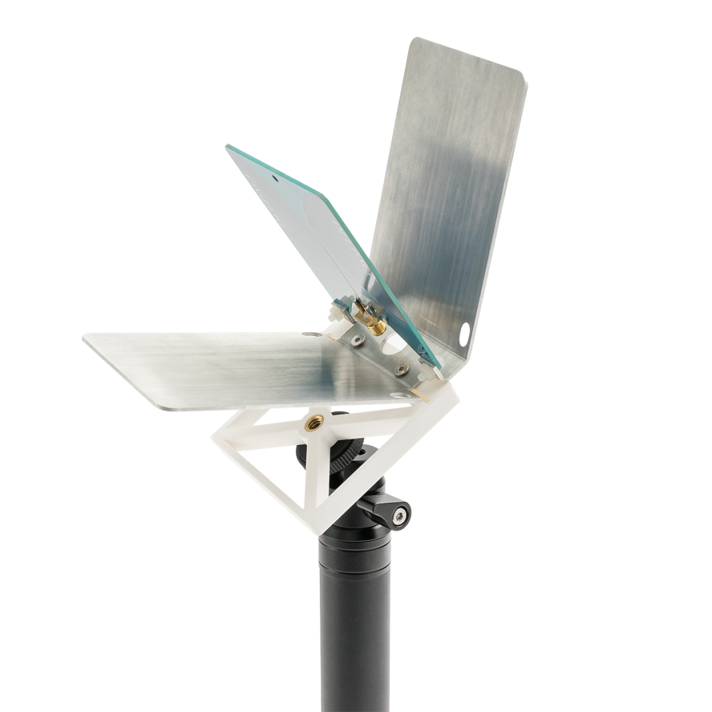 DEEPACE Corner Reflection Directional Antenna R105 1.7GHz-9GHz | DEEPACE